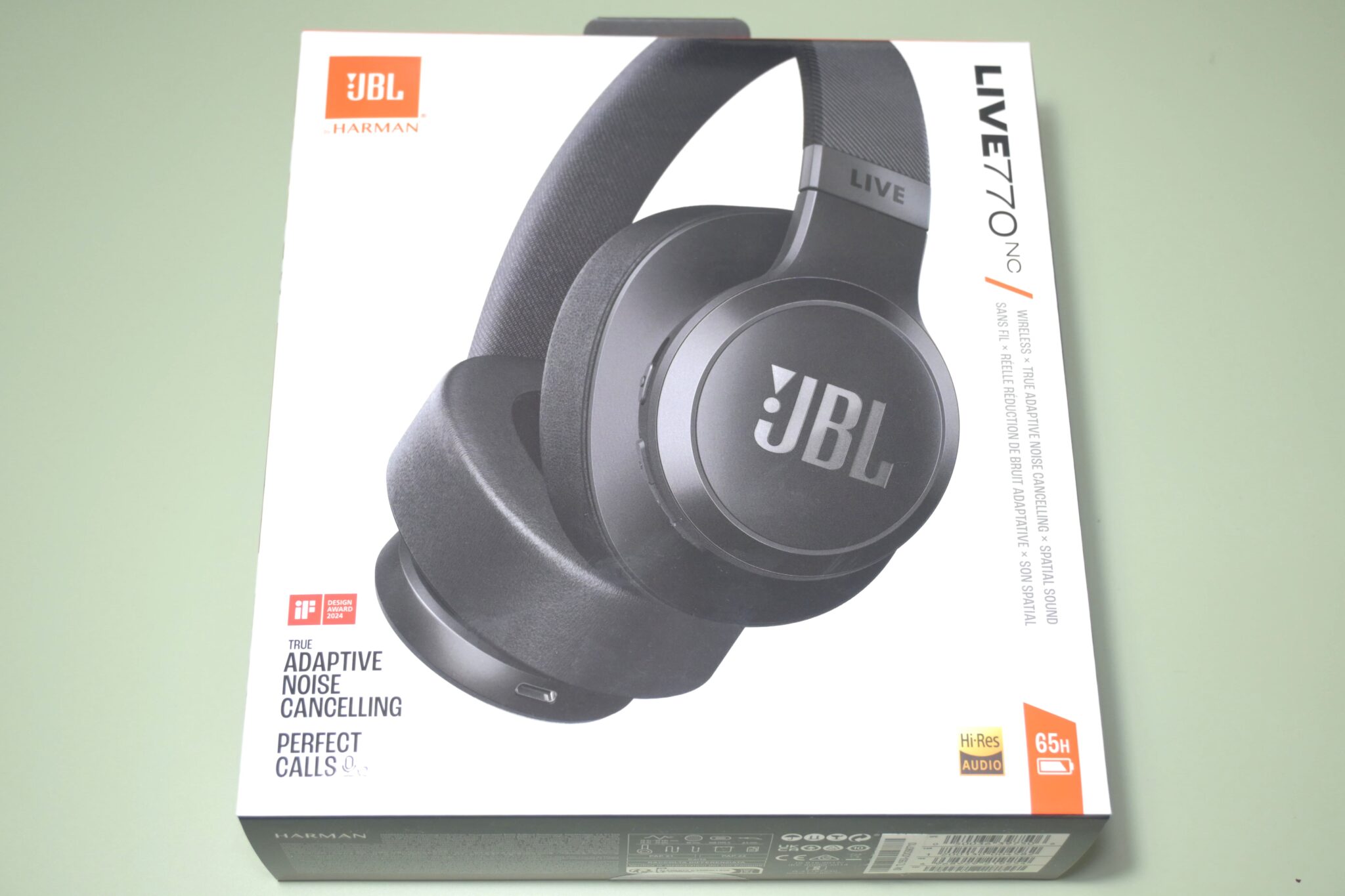 JBL LIVE 770 NC レビュー｜空間サウンドで迫力の音楽を。外出時もファッショナブルに楽しもう〔TUNE 770とも比較〕